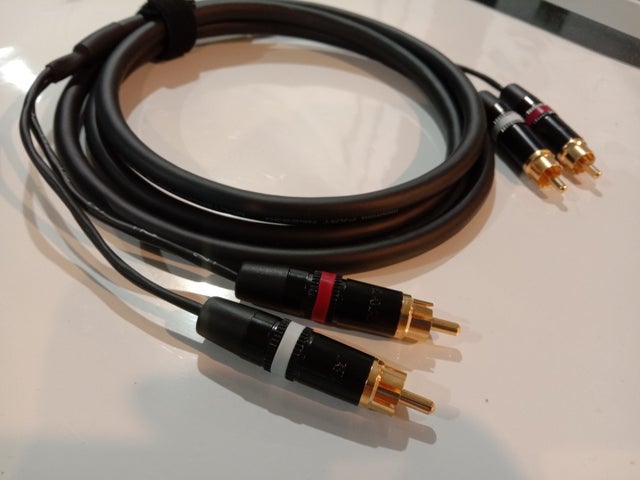 High Quality RCA Cables - Mogami - Neutrik | ESH Audio