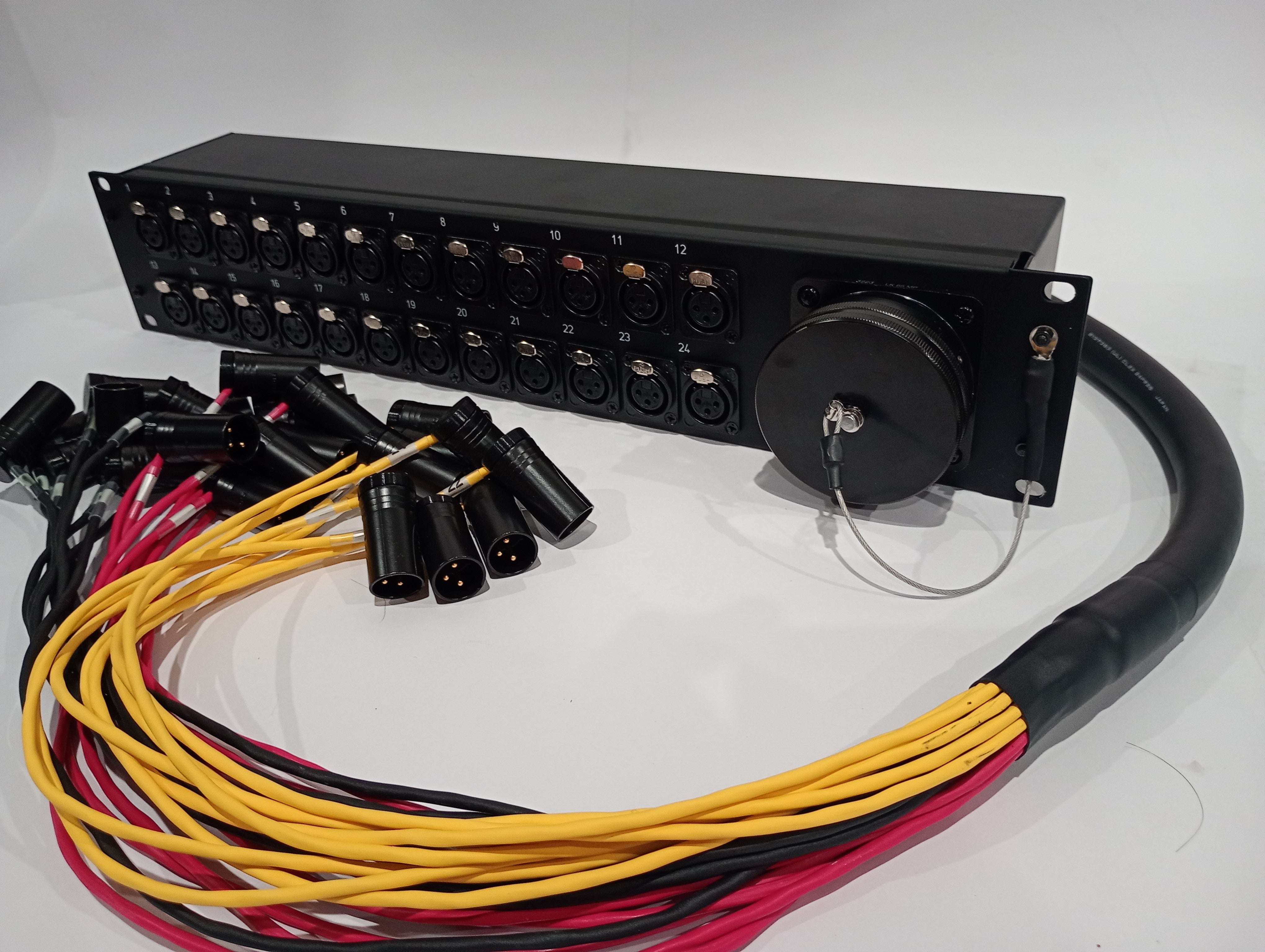 ESH Audio Monitor Split - IEM - 1 x LK Multipin + 1 x Hardwired output ...